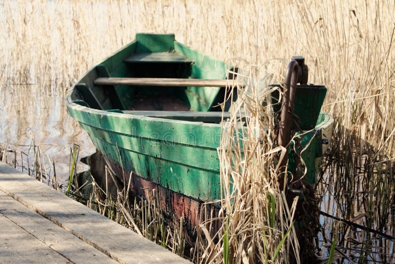 Green boat stock photo. Image of tranquil, coast, stream - 9722616