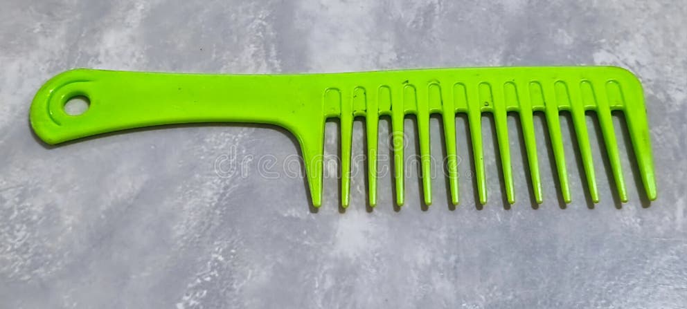 Green Comb for Tangled Hair Stock Image - Image of hair, care: 377769273