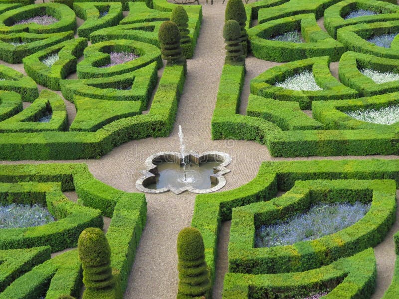 Green labyrinth stock photo. Image of geometry, elegant - 69091796