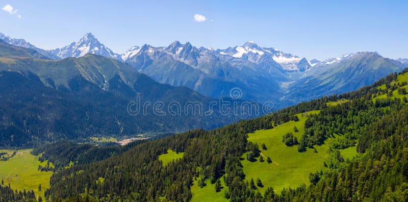Green Mountain Valley Landscape Stock Image - Image of bright, green ...