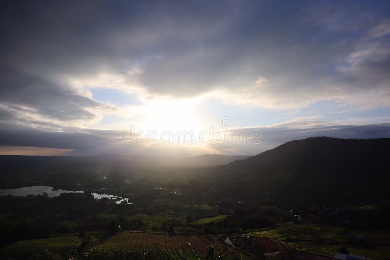 Mountain View and the sun stock image. Image of beautiful - 133730069