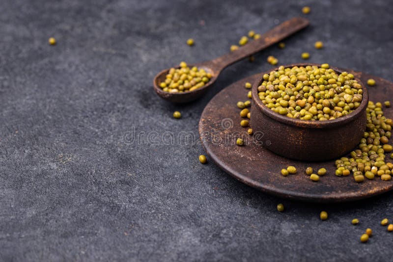 Green Mung Beans, Healthy Legumes Stock Image - Image of grain, seed ...