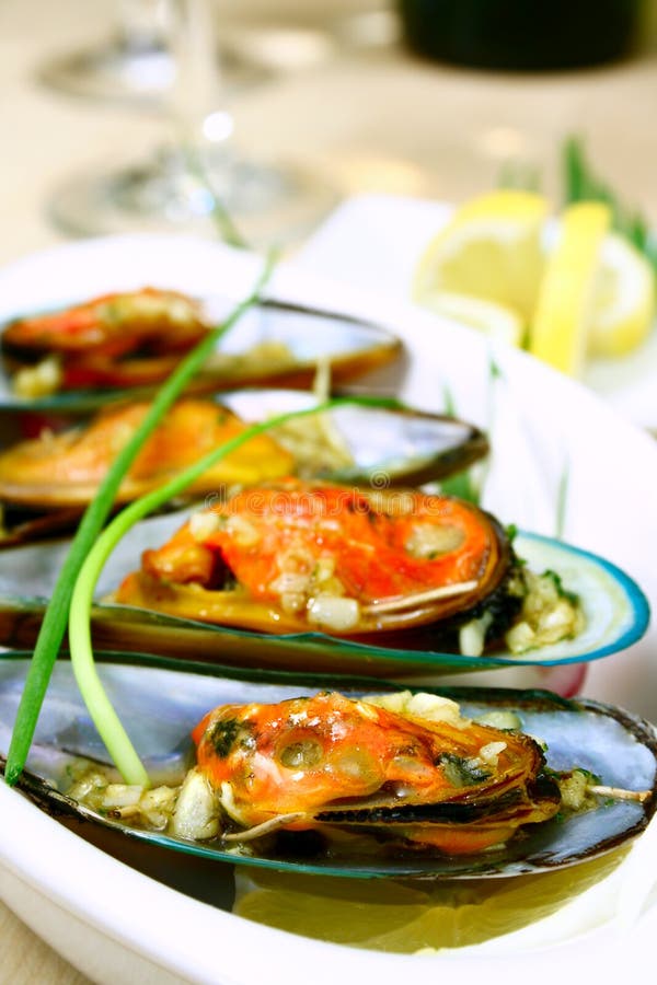 Green mussels stock image. Image of lemon, diet, shellfish - 4270903
