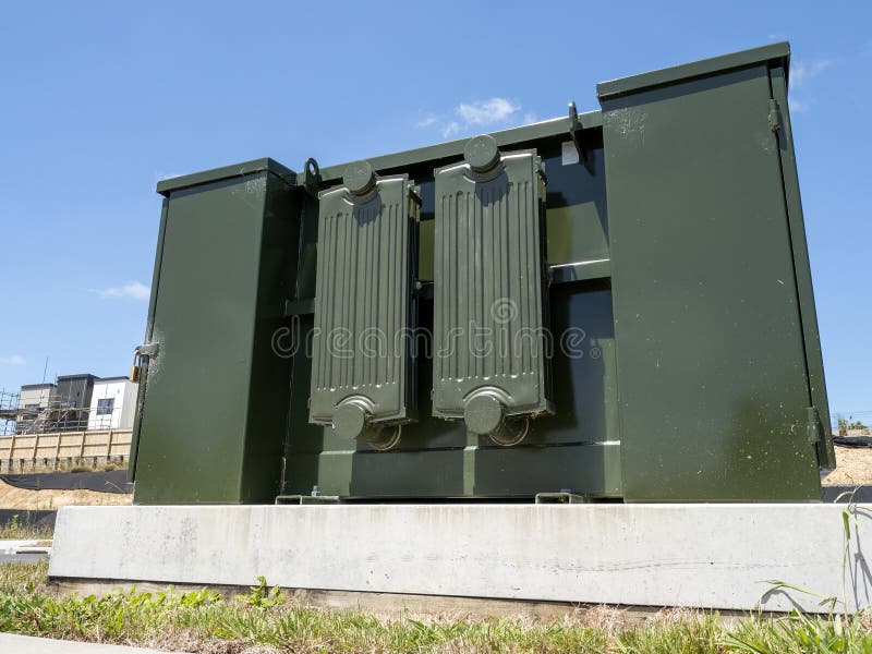 Green Pad-mounted Electrical Transformer Unit Stock Image - Image of ...