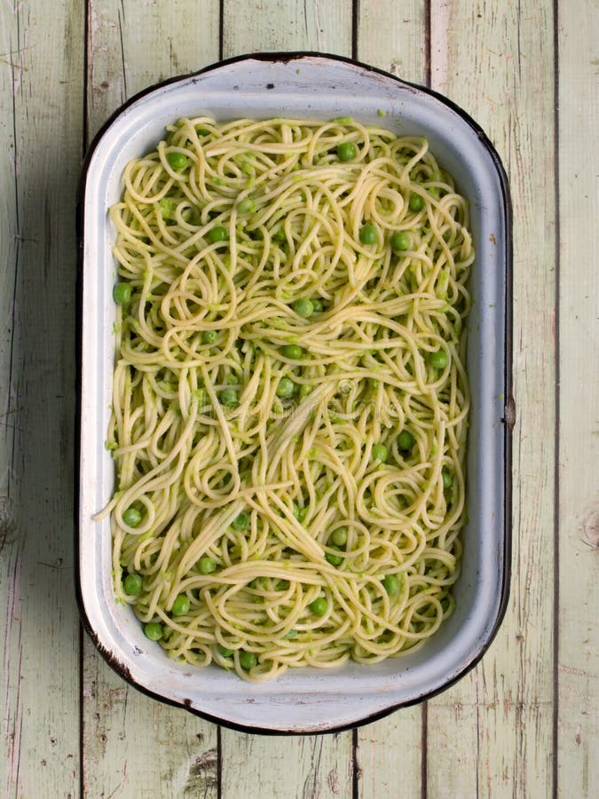 Green pea spaghetti stock image. Image of vertical, food - 36245283