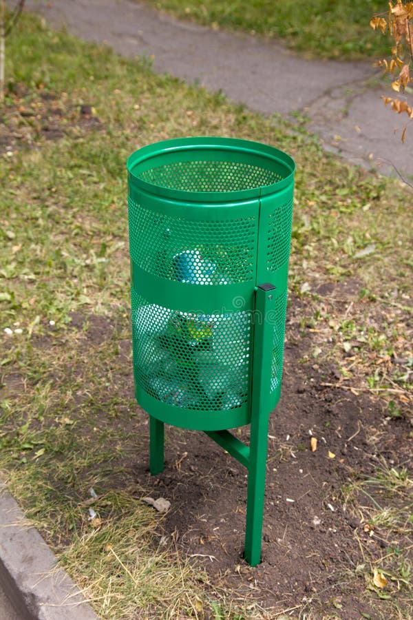 Green Rubbish Bin in Nature Stock Photo - Image of concept, cleaning ...