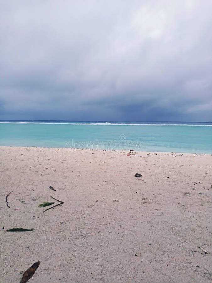 Green sea at Maldives stock image. Image of water, sunlight - 243171561