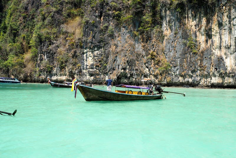 Green sea editorial photography. Image of ocean, nature - 70290047