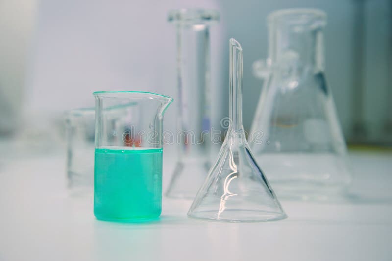 1,081 Laboratory Beaker Green Solution Photos - Free & Royalty-Free ...