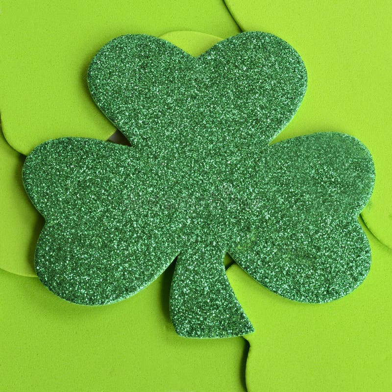 Green Sparkle Shamrock stock image. Image of party, clover - 29096277