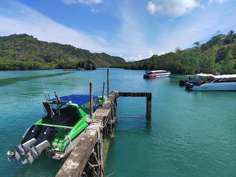 Green Speedboat with Two Engine Stock Photo - Image of reservoir ...