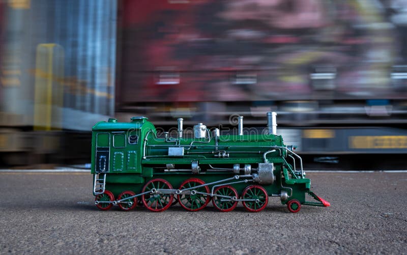 407 Scale Model Vintage Steam Locomotive Stock Photos - Free & Royalty ...