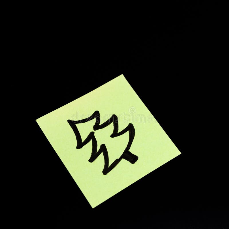 Green Sticky Note with Christmas Tree Drawing. Christmas Tree on Paper ...