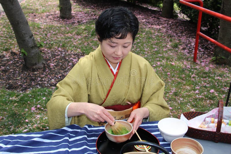 Green tea preparation editorial photography. Image of prepare - 24444717