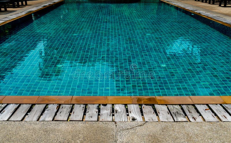 Green Water in Swimming Pool Stock Image - Image of wave, surface: 92405491