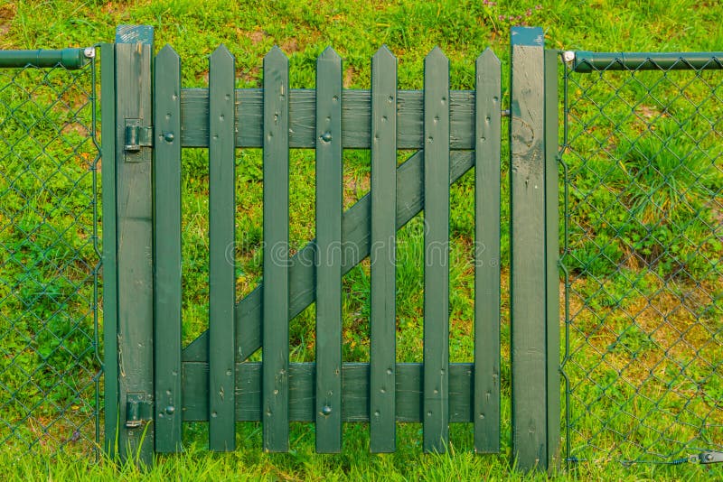 Green Wooden Gate, Entry To the Garden or Paddock Stock Photo - Image ...