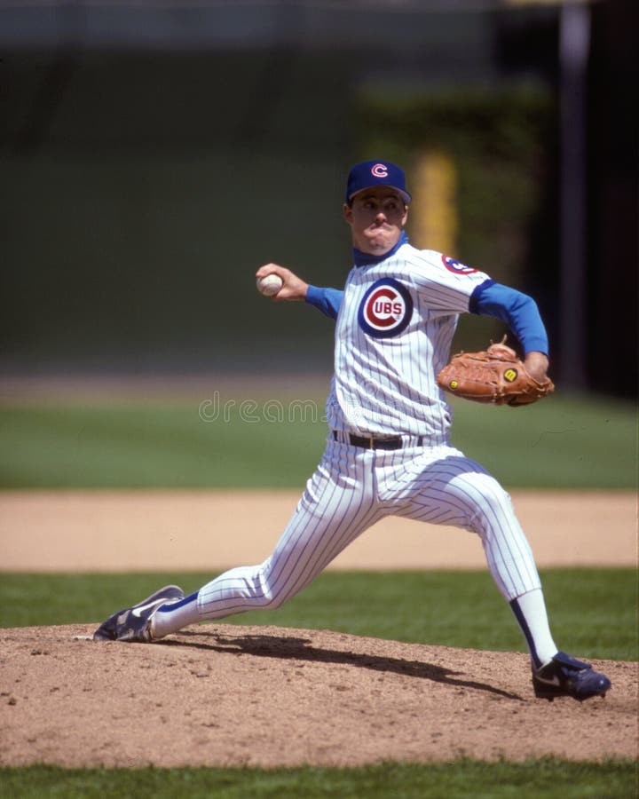 Greg Maddux Pitcher, Chicago Cubs Editorial Photography - Image of game ...