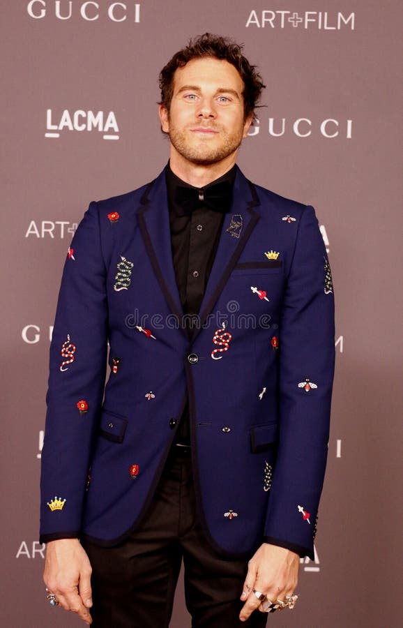 Gregory Siff image éditorial. Image du novembre, modèle - 103978810