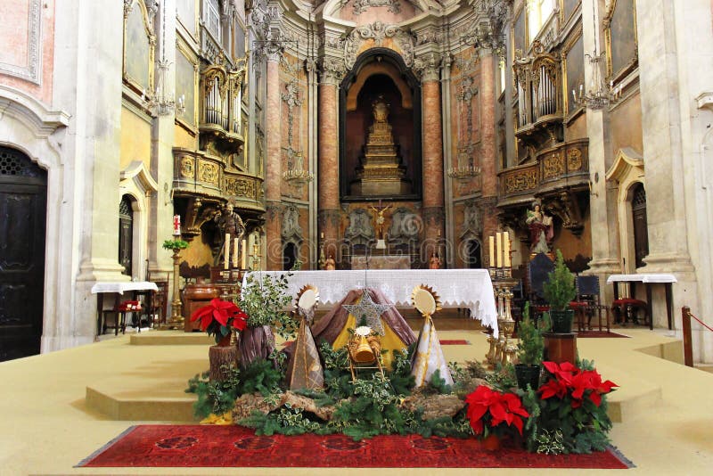 Greppia moderna di Natale fotografia stock. Immagine di madre - 81505764