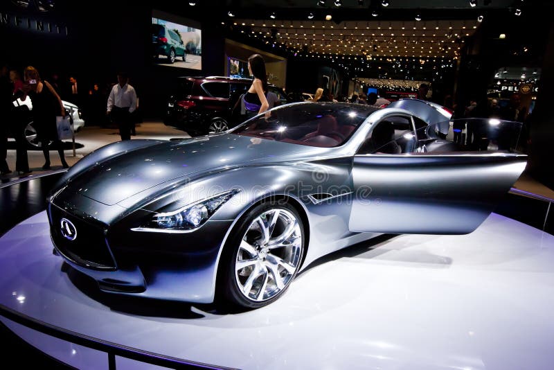 Grey Sport Car Infinity Essence Editorial Photo - Image of mirror, disc ...