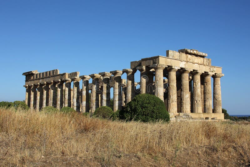 Griechischer Tempel stockbild. Bild von beten, klassisch - 25688289
