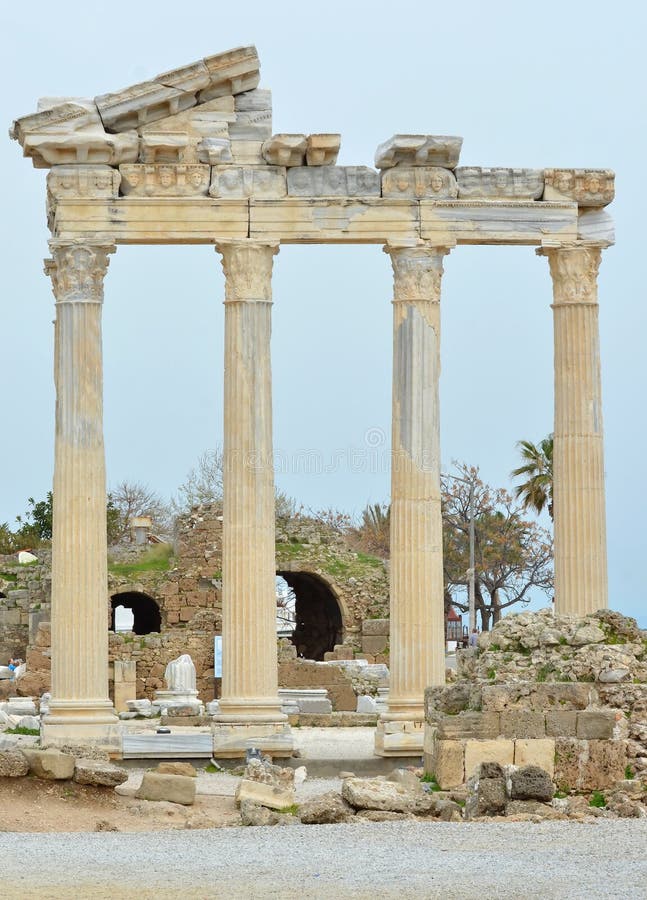 Griechischer Tempel stockfoto. Bild von fries, korinther - 36380434