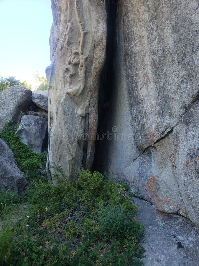 Textura De Las Grietas De La Roca Foto de archivo - Imagen de mordedura ...