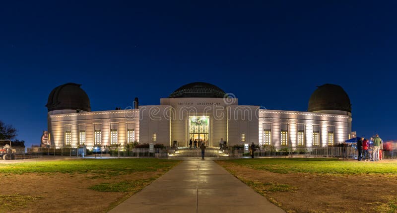 Griffith Observatory at Night Editorial Stock Image - Image of hour ...