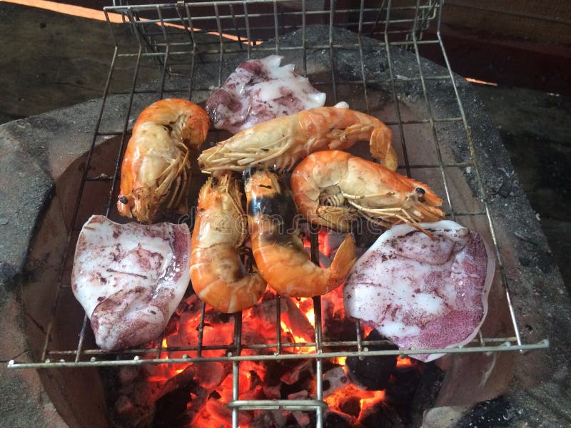 Grill shrimp and shellfish stock photo. Image of dinner - 84234310
