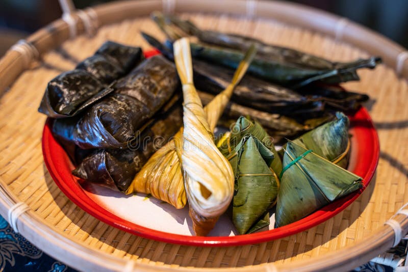 Grill Sticky Rice in Banana Leave Stock Photo - Image of sweet, leave ...