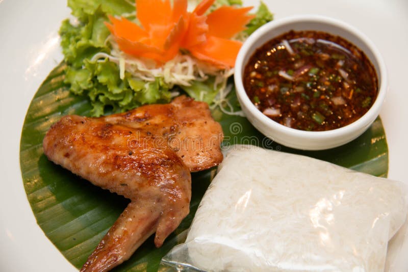 Grilled Chicken Wing and Sticky Rice Stock Image - Image of chili, thai ...