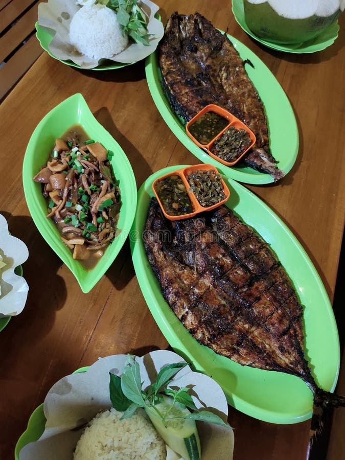 Grilled Fish Menu at the Food Stall on the Beach Stock Photo - Image of ...