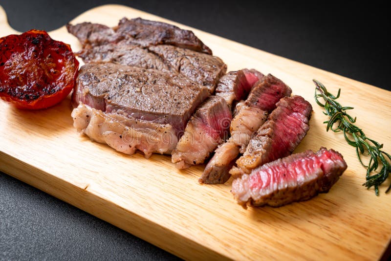 Grilled Medium Rare Beef Steak Stock Photo - Image of barbecue ...
