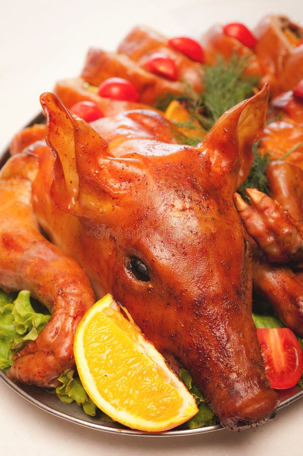 Pig's Head Plate Stock Images - Download 253 Royalty Free Photos