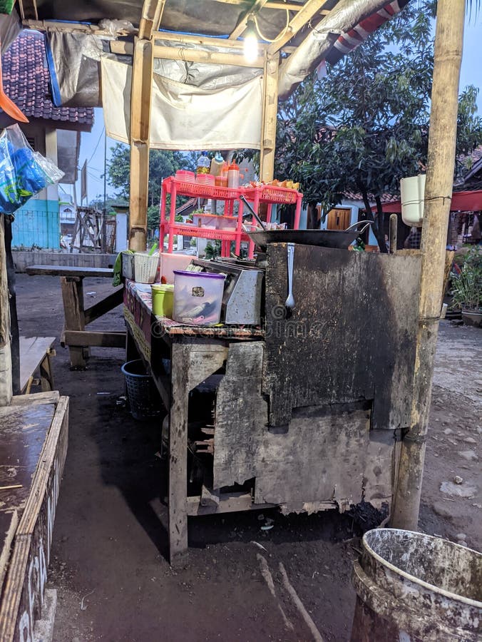 Grilled sausage shop Nice editorial photo. Image of nice - 266974386