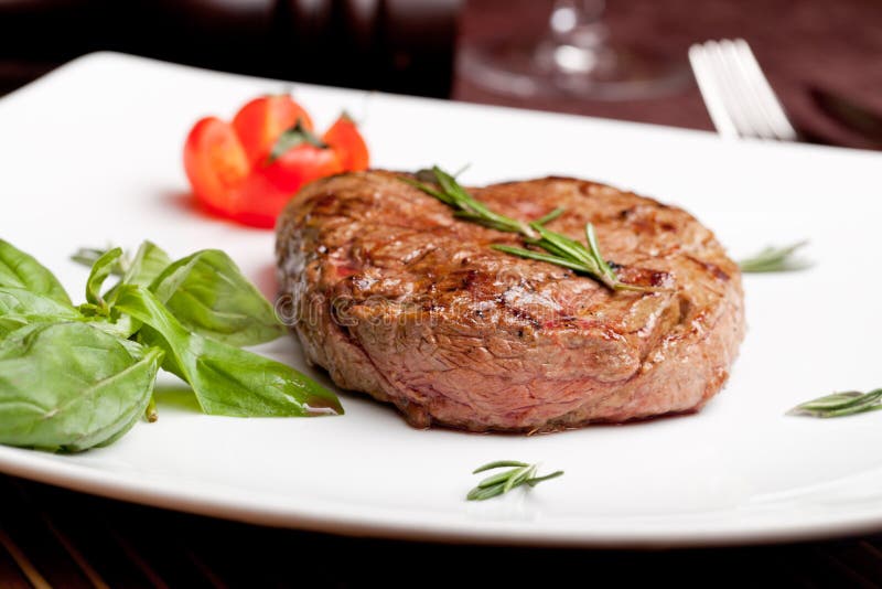 Grillet fillet steak stock image. Image of medium, brown - 8030895