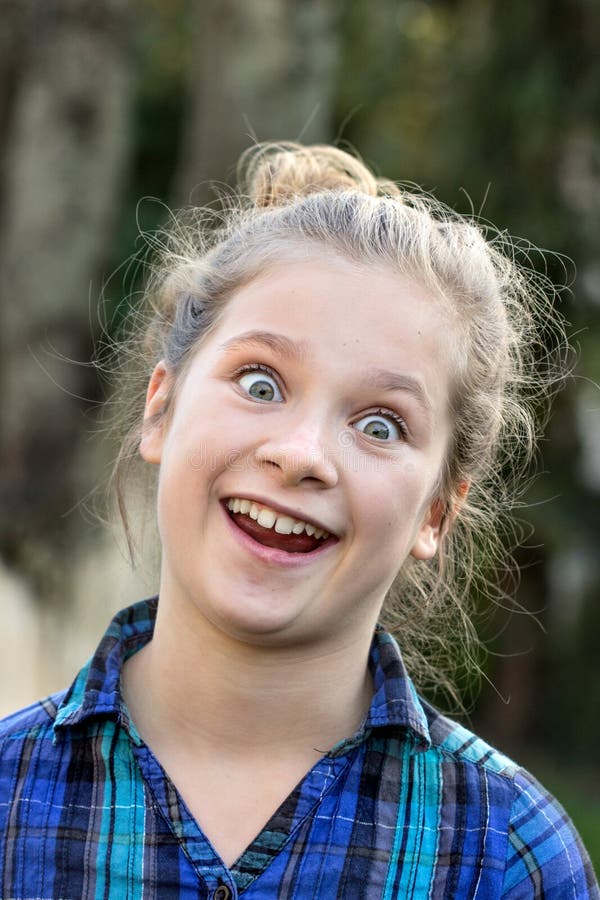 Grimace arkivfoto. Bild av roligt, framställning, grimas - 68585692