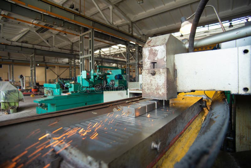 Grinding on the Machine Tool Metal Products, the Final Processing of ...