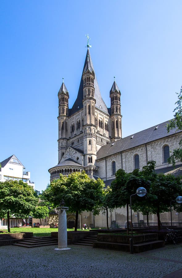 Großes St. Martin Church in Köln Stockbild - Bild von europa, glaube ...