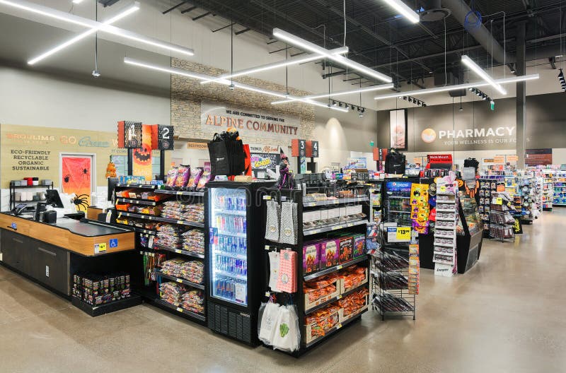 Grocery Store Check Out Counter Editorial Image - Image of customer ...