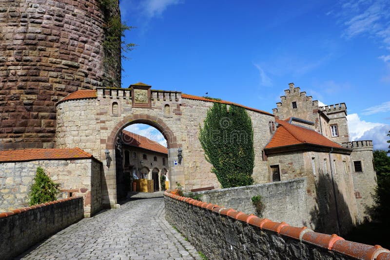 Grodowy Saaleck W Hammelburg Obraz Stock - Obraz złożonej z wino ... Grodowy Saaleck W Hammelburg Obraz Stock - Obraz złożonej z wino ...