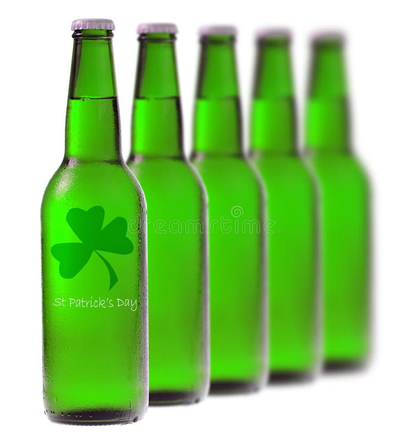Groen Bier Voor St. Patrick's Day Stock Foto - Image of glas, koel ...