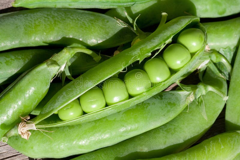 Groene erwten stock foto. Image of tuin, peul, voedsel - 15408860