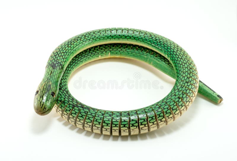 Groene houten slang stock foto. Image of activiteit, uitrusting - 42457442