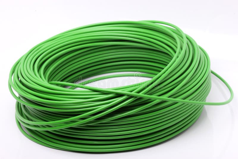 Groene Kabel Op Witte Achtergrond Stock Foto - Image of ijzer ...