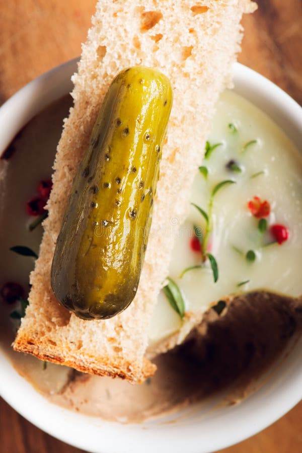 Groenten in Het Zuur Met Brood En Soep Stock Afbeelding - Image of ...