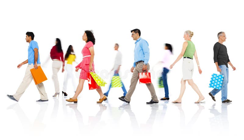 Groep Diverse Mensen Die Met Het Winkelen Zakken Lopen Stock Afbeelding ...