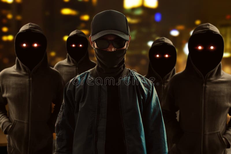 Groep hakkers op de straat stock afbeelding. Image of persoon - 104222629