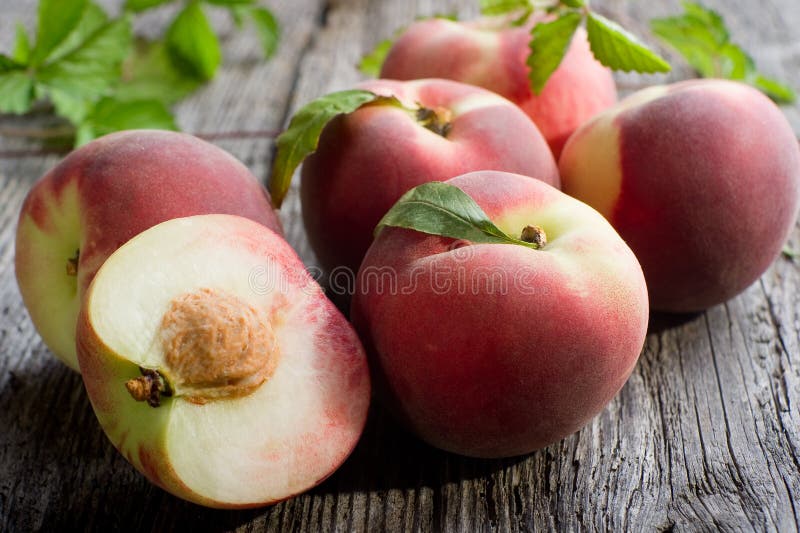 Groep perzik stock foto. Image of tuin, kleur, verzamelen - 14840496