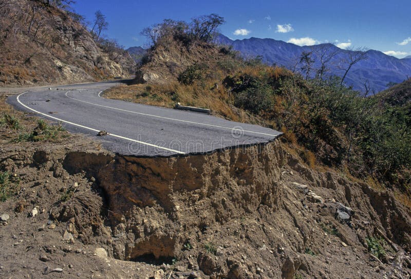 Grondverschuiving stock afbeelding. Image of gevallen - 20246267